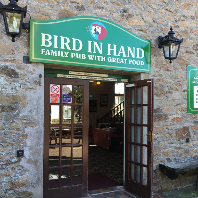 The Bird in Hand Hayle – The Pub at Paradise Park
